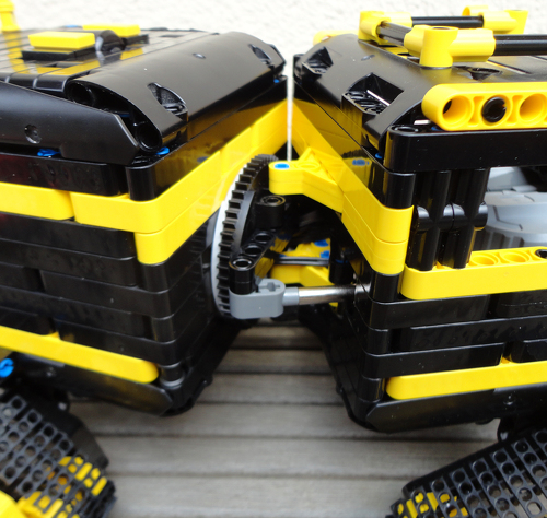 [MOC] TE022 CRAWLERBEE Expedition Tracked Vehicle - LEGO Technic ...